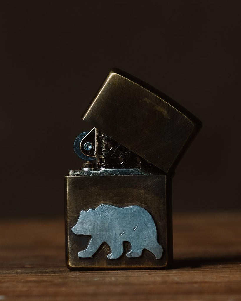 Zippo Accessories Zippo Lighter Display Case - Plastic Magnetic Stand ...